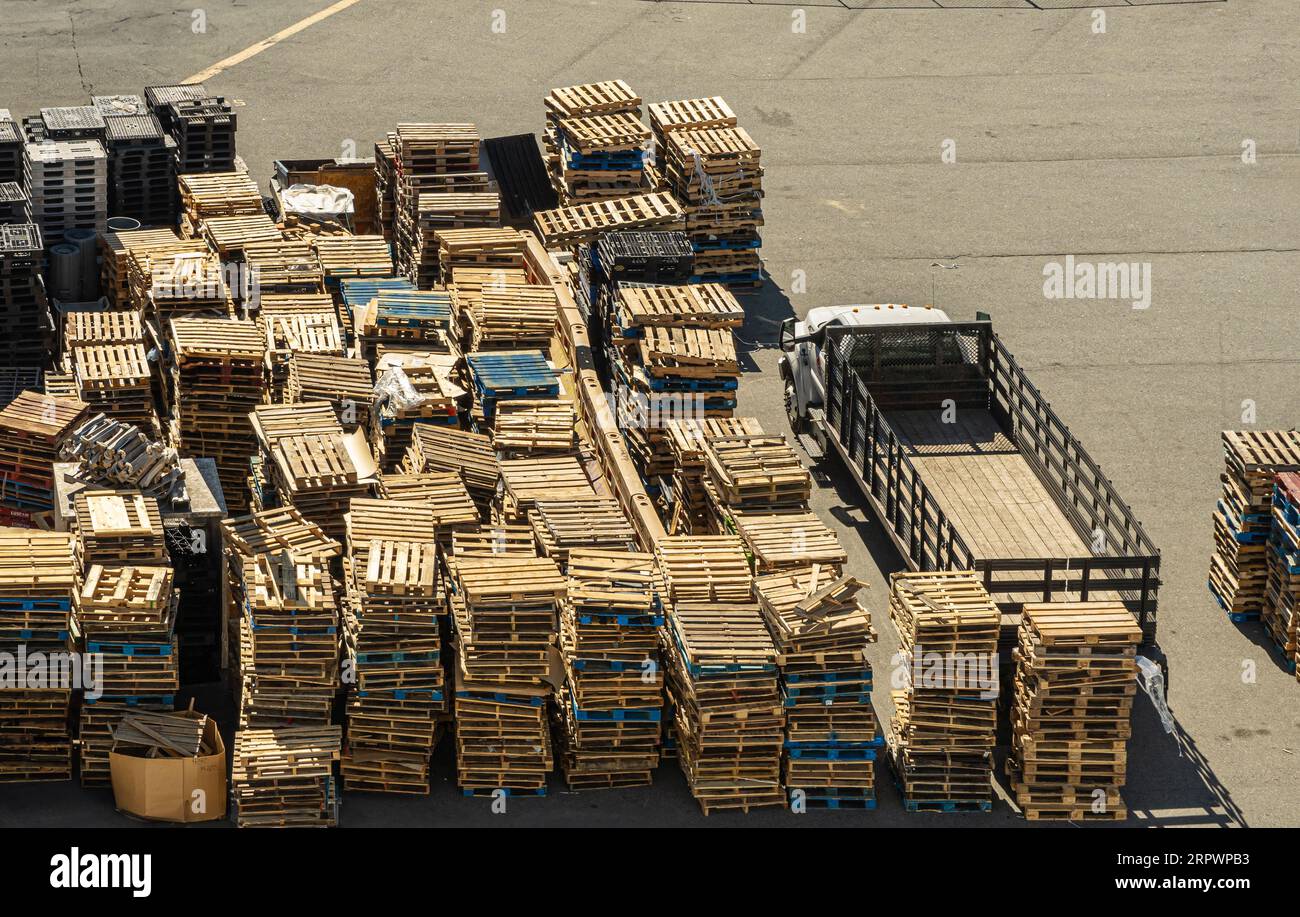 San Francisco, CA, USA - July 13, 2023: After loading a ship, Stacks of ...
