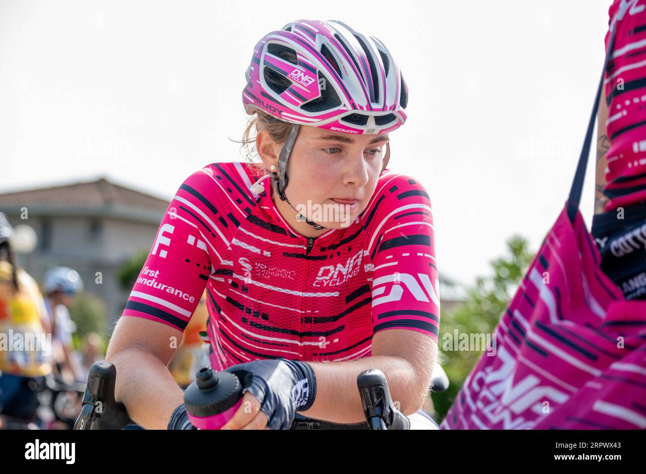 Sarah van dam hi-res stock photography and images - Alamy