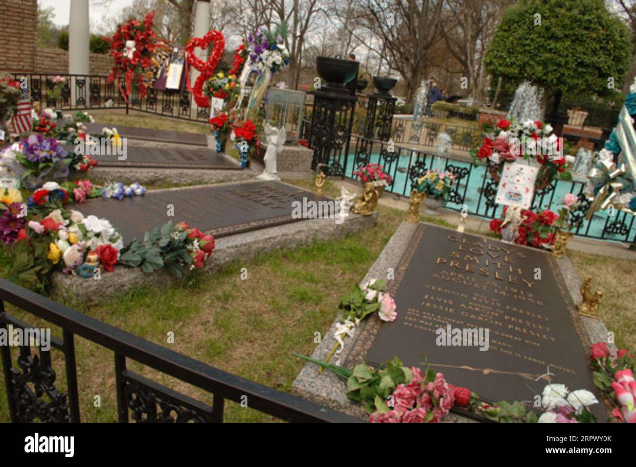 Graceland Mansion, home of Elvis Presley in Memphis, Tennessee ...