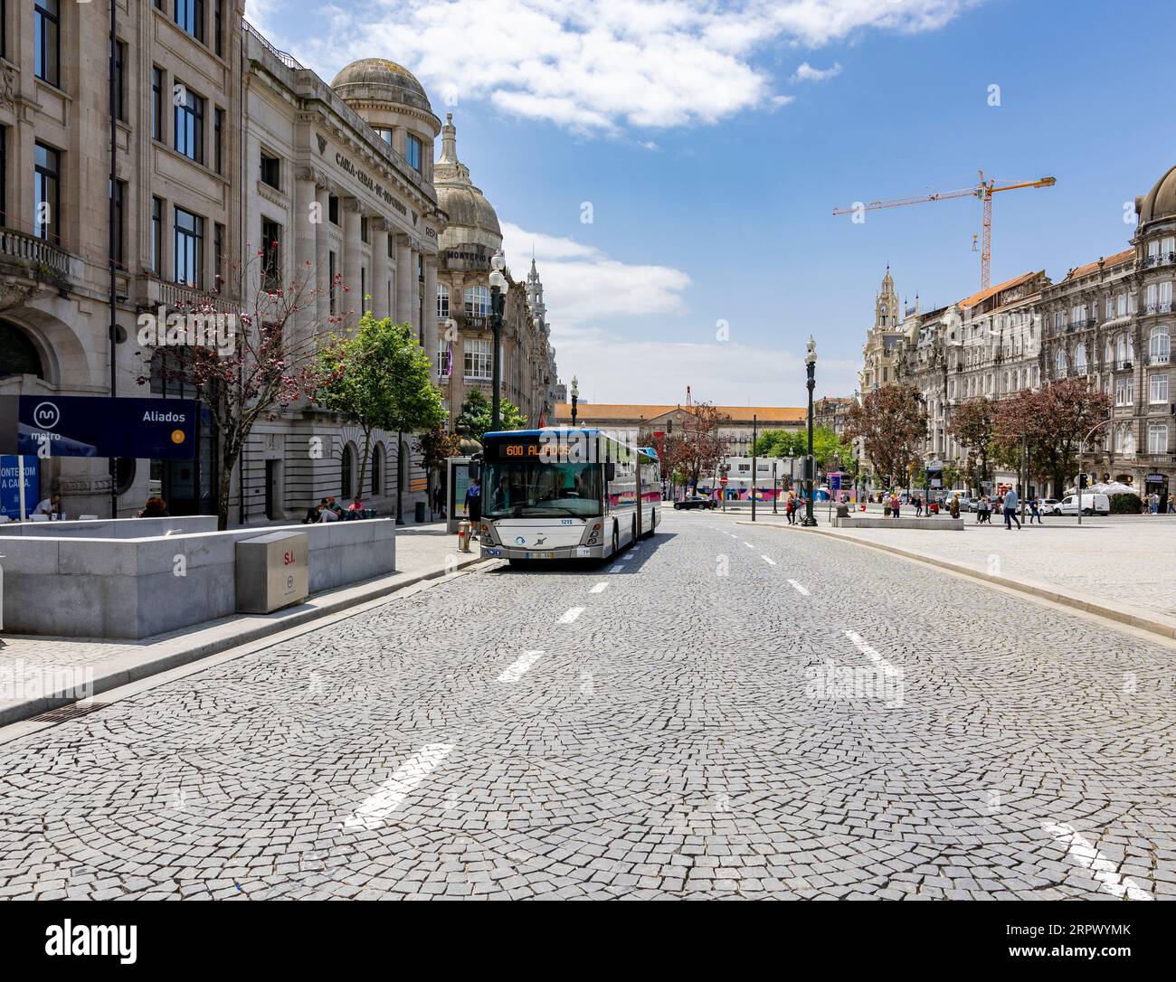 Porto, Portugal - 31.05.2023: View of Avenue of Aliados (Avenida dos ...