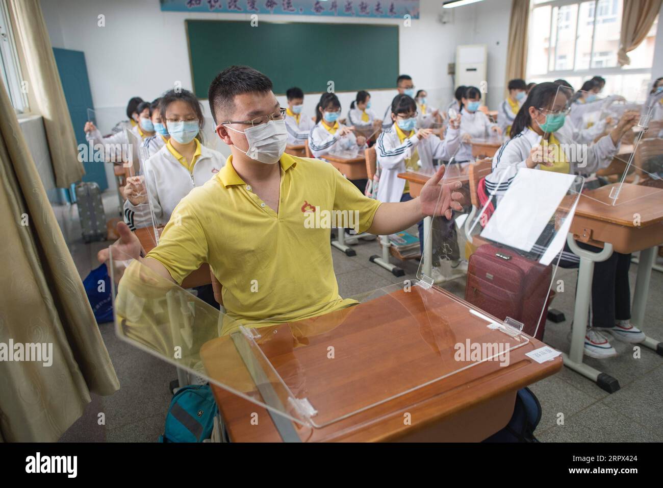 China school classroom desks hi-res stock photography and images - Alamy