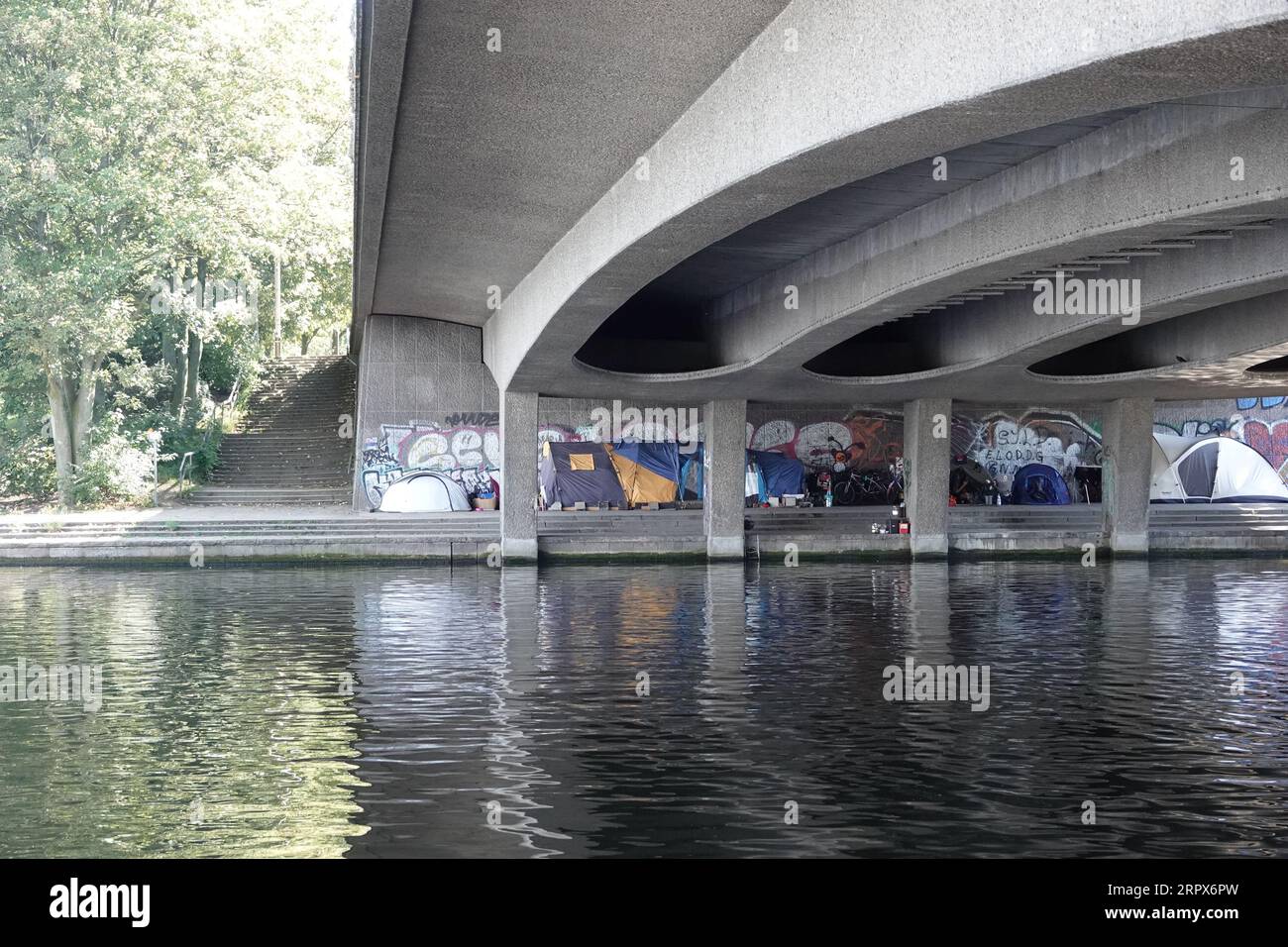 Hamburg, Germany. 05th Sep, 2023. The tents of homeless people stand ...