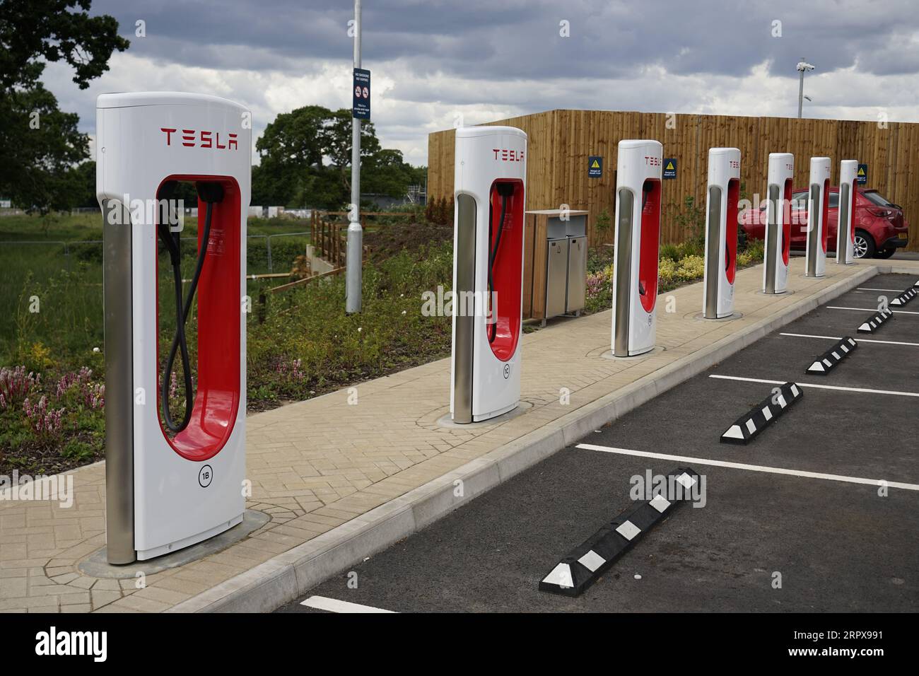 Electric forecourt gridserve hi-res stock photography and images - Alamy