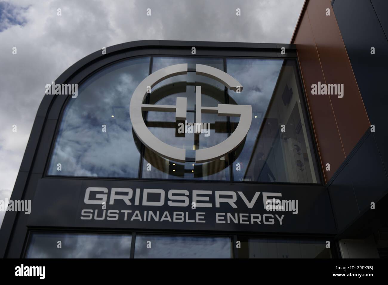 Electric forecourt gridserve hi-res stock photography and images - Alamy