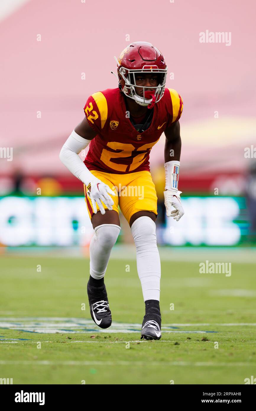 USC Trojans cornerback Ceyair Wright (22) defends in coverage during ...