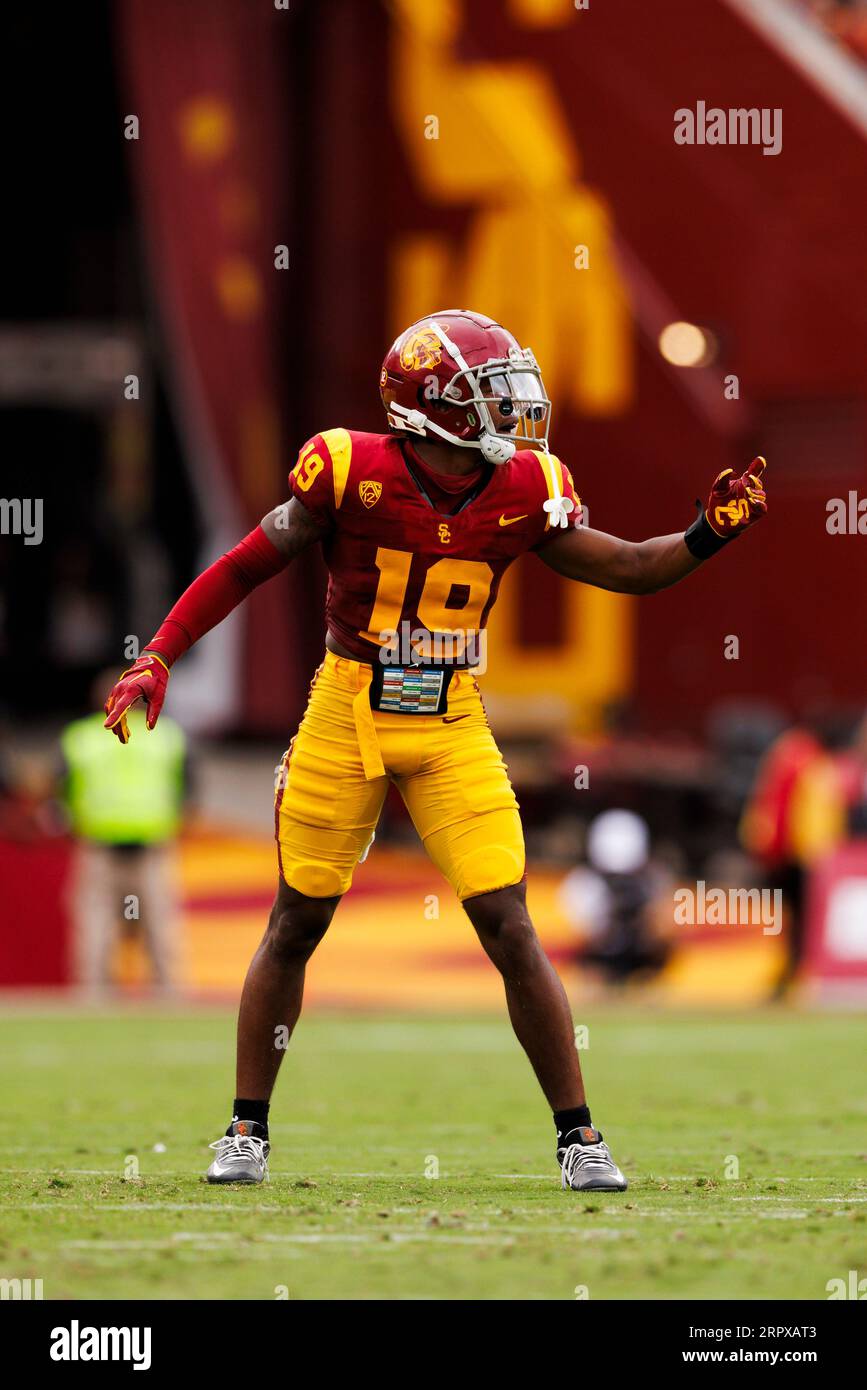 USC Trojans safety Jaylin Smith (19) defends during the NCAA football ...