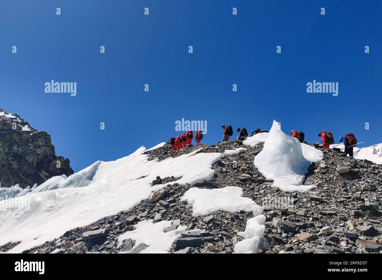 Lhagba xinhua hi-res stock photography and images - Alamy