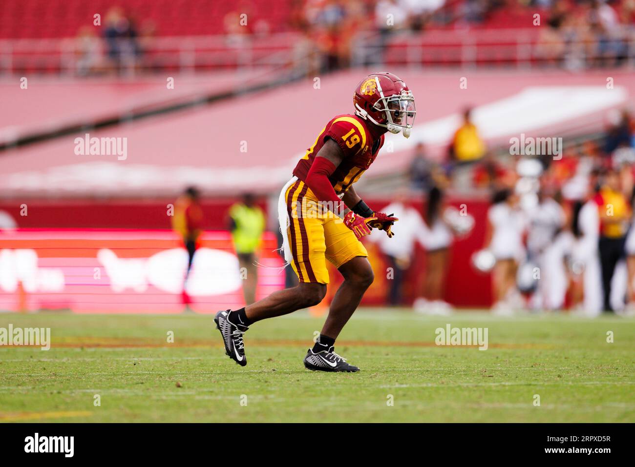 USC Trojans safety Jaylin Smith (19) yells during the NCAA football ...