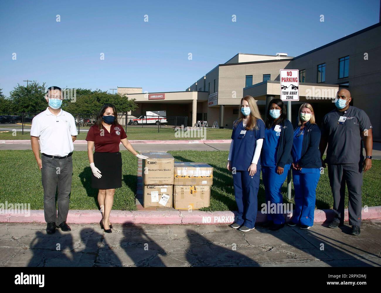 Ppe handover ceremony hi-res stock photography and images - Alamy