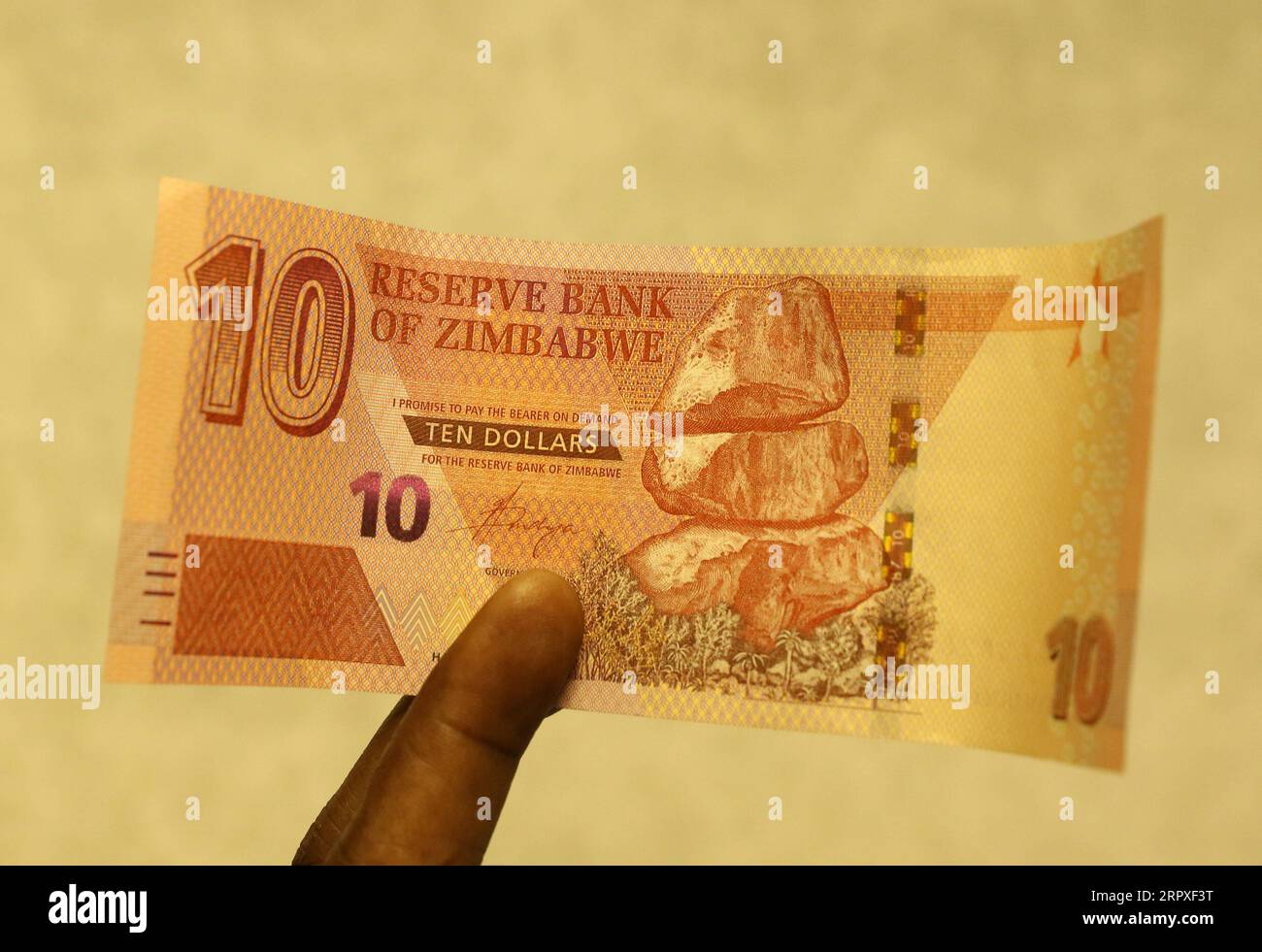 10 dollar note new hi-res stock photography and images - Alamy