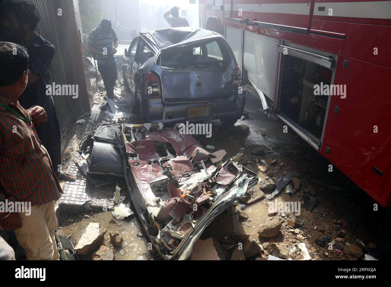 Stringer plane hi-res stock photography and images - Alamy