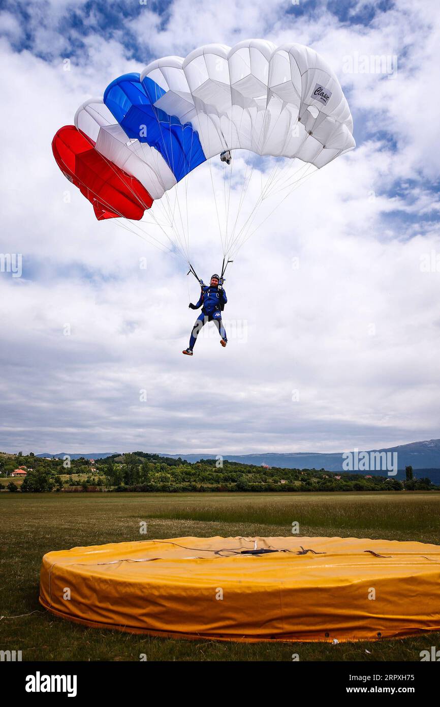 Milanxsabic hi-res stock photography and images - Alamy