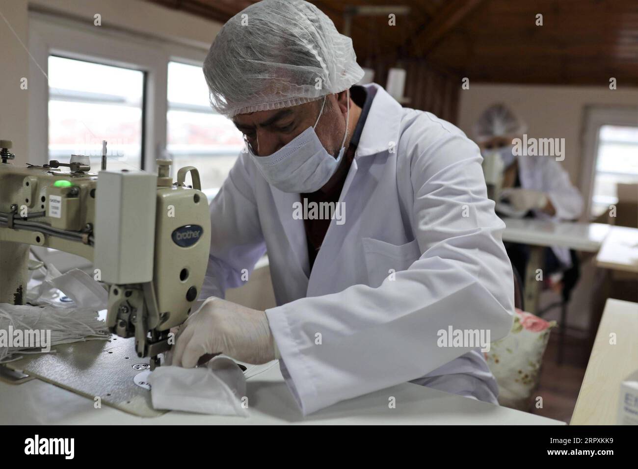 Lip reading mask hi-res stock photography and images - Alamy
