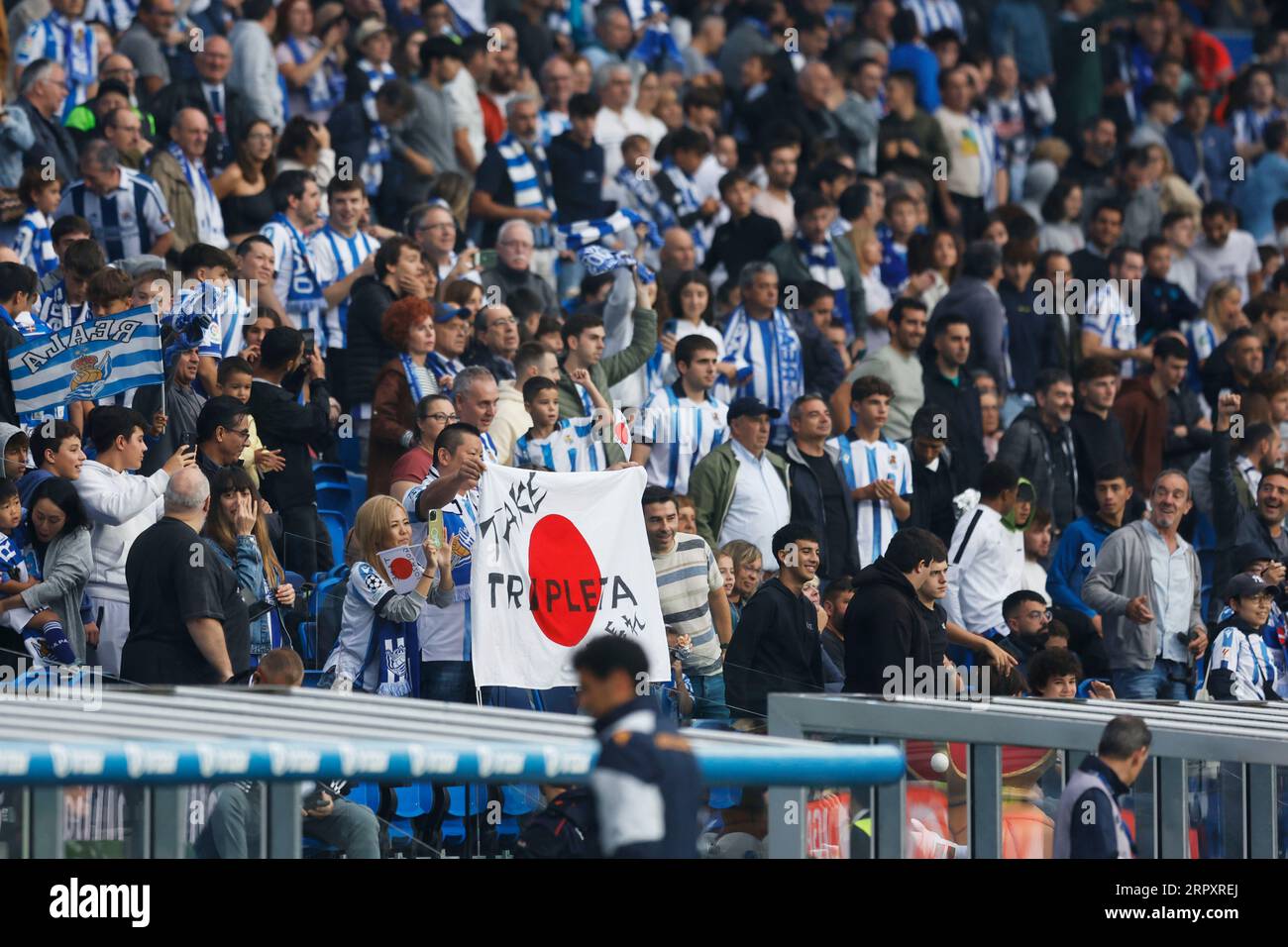 Real sociedad reale arena fans hi-res stock photography and images - Alamy
