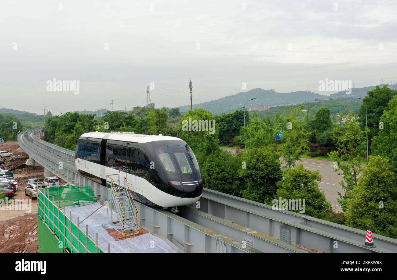200603 -- CHONGQING, June 3, 2020 -- Aerial photo taken on June 3, 2020 ...