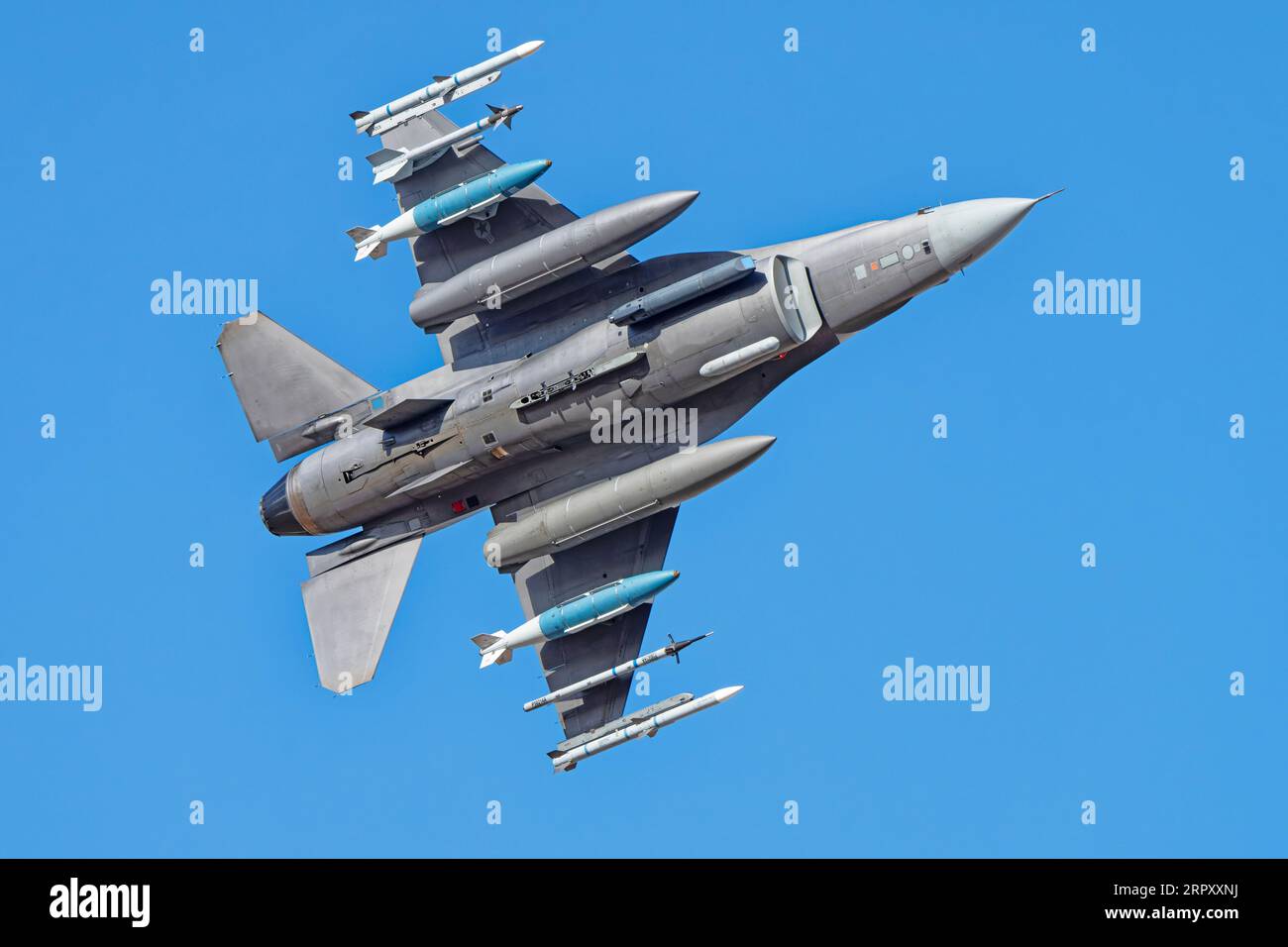 F-16 Jet Fighter Stock Photo - Alamy