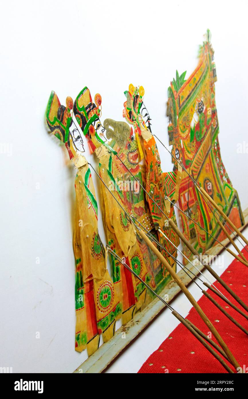 Props shop hi-res stock photography and images - Alamy