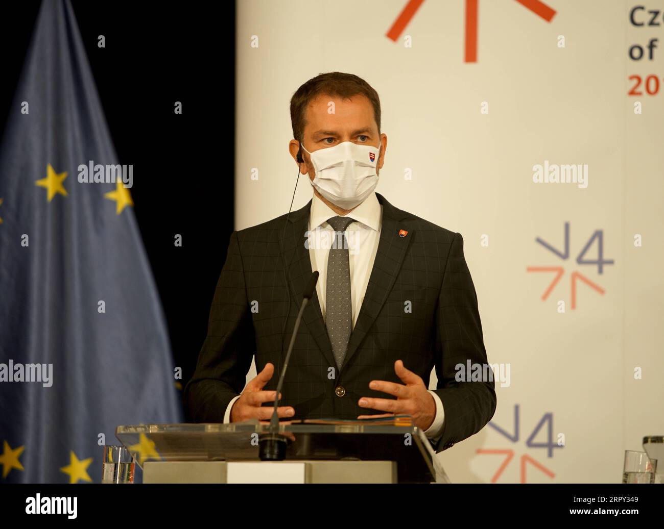 Fairdistribution hi-res stock photography and images - Alamy