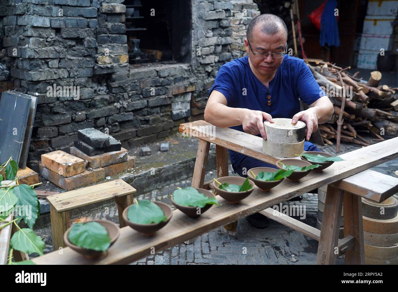 Dataand hi-res stock photography and images - Alamy