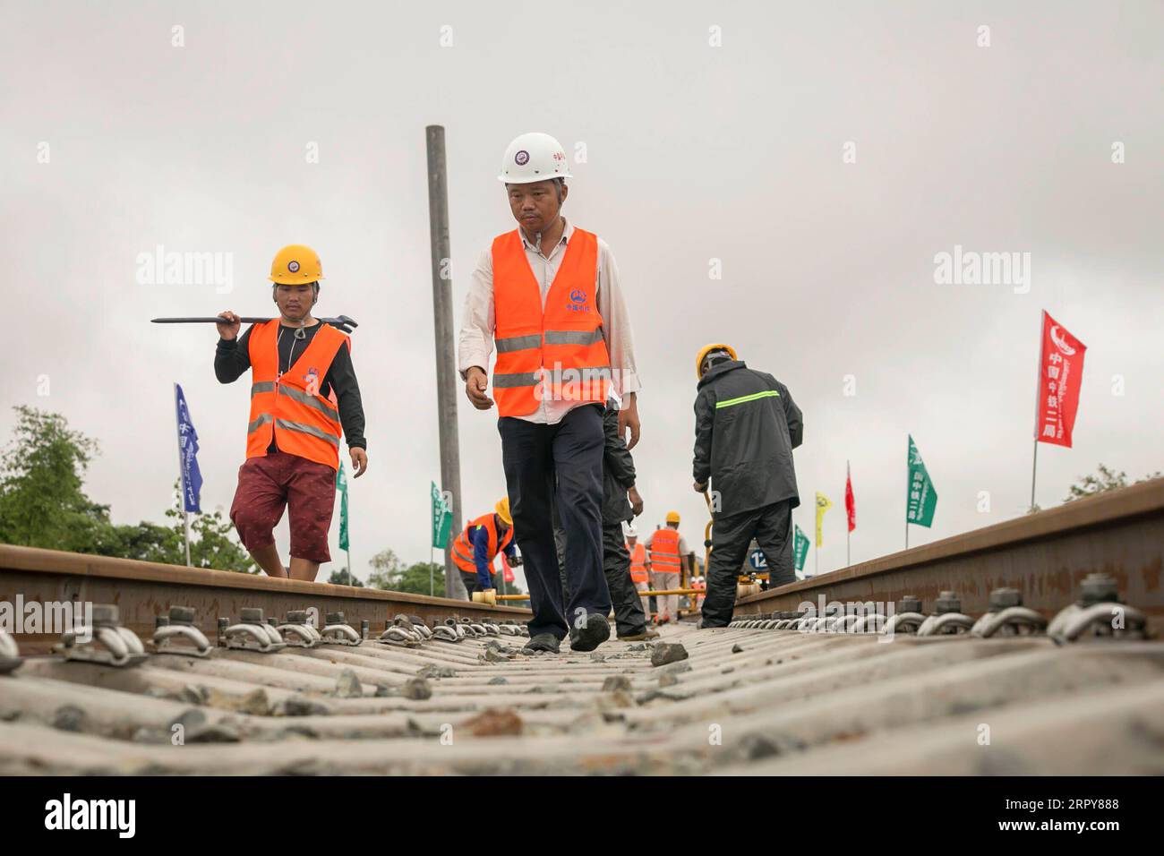 Continuous rail railway hi-res stock photography and images - Alamy