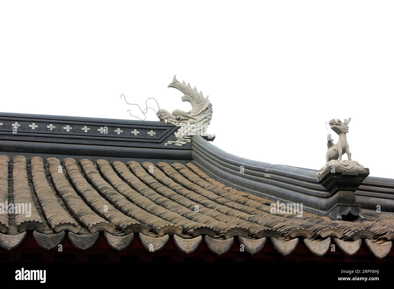 Dragon head on the roof hi-res stock photography and images - Alamy