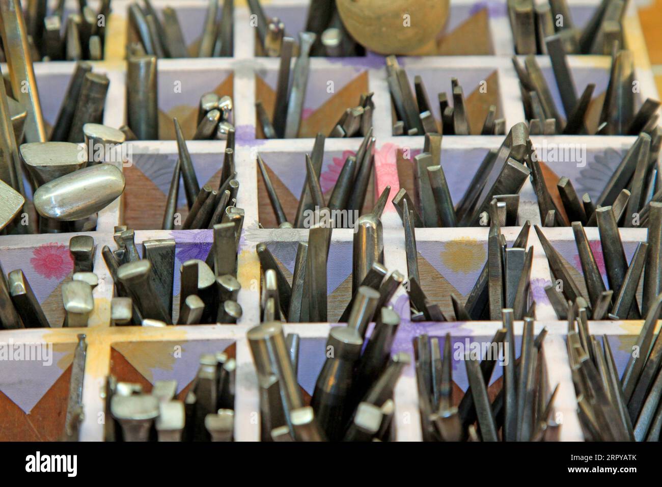 Processing tools hi-res stock photography and images - Alamy