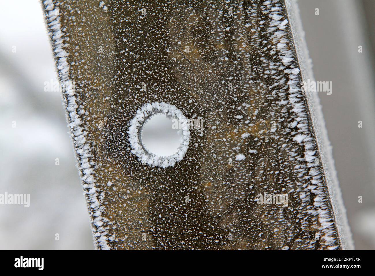 Crystallization plate hi-res stock photography and images - Alamy