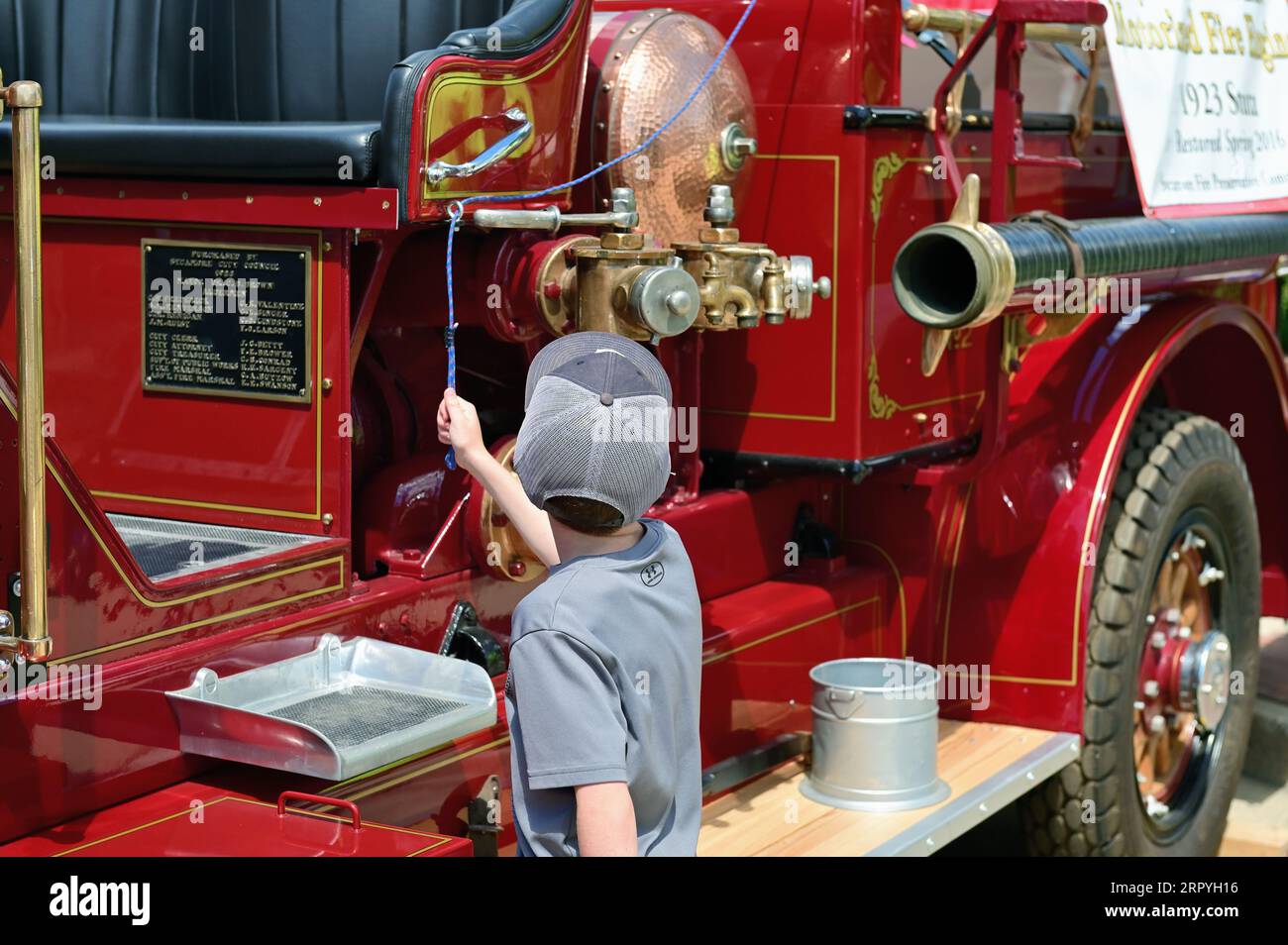 1923 stutz fire truck hi-res stock photography and images - Alamy