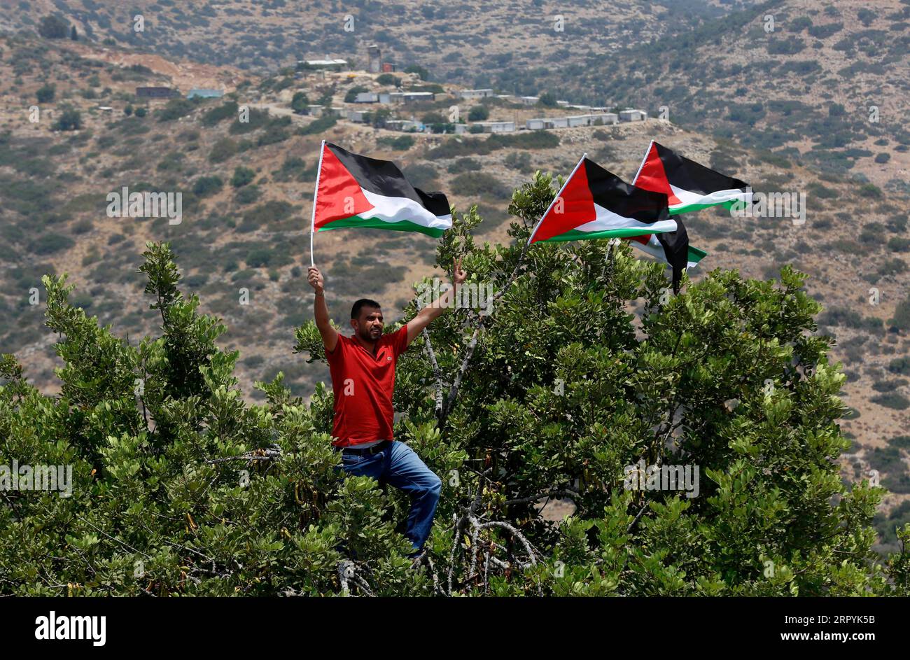 Mideast salfit protest hi-res stock photography and images - Alamy