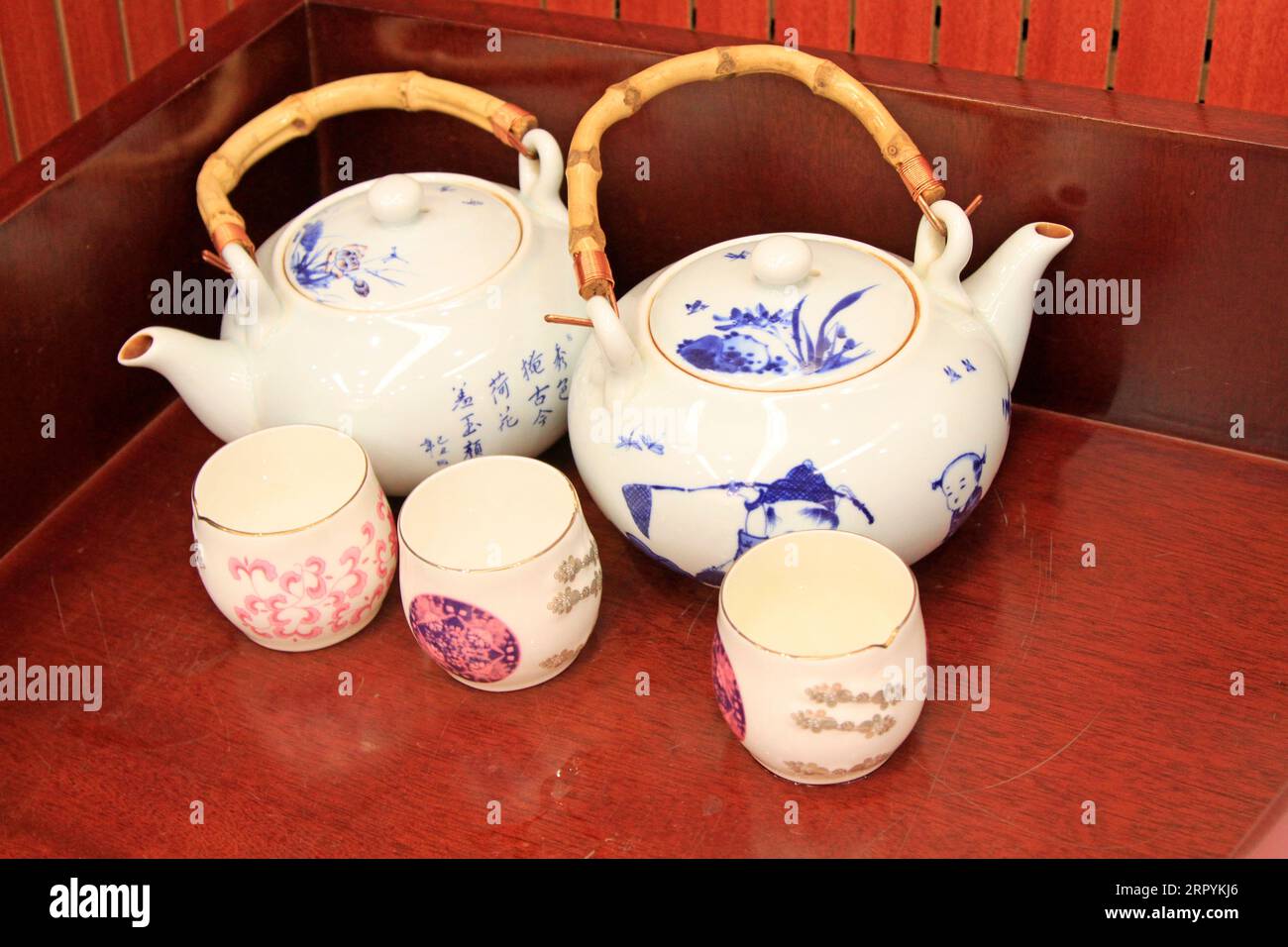 Ceramic collections hi-res stock photography and images - Alamy