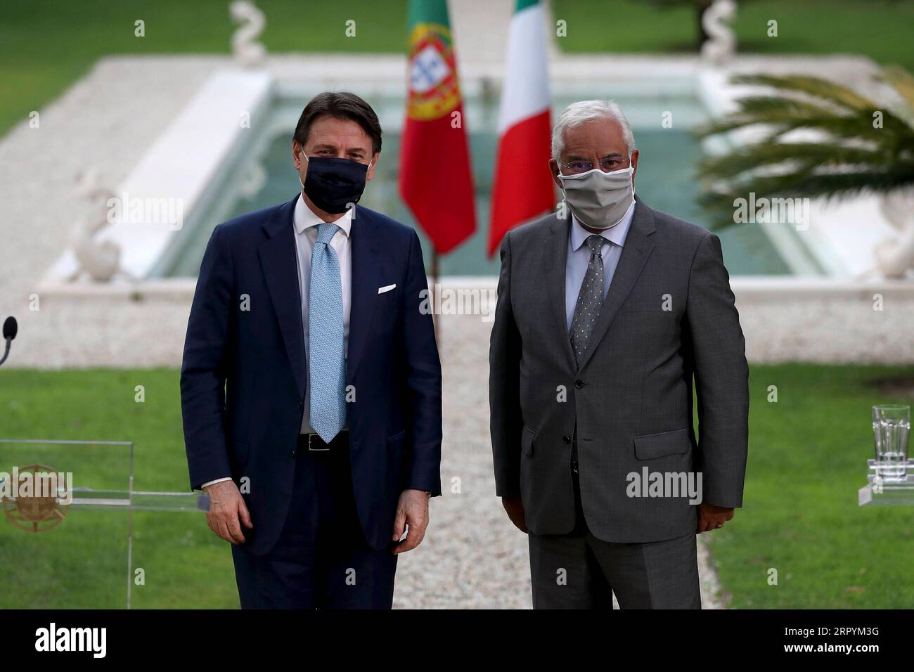 750 bilion euro hi-res stock photography and images - Alamy