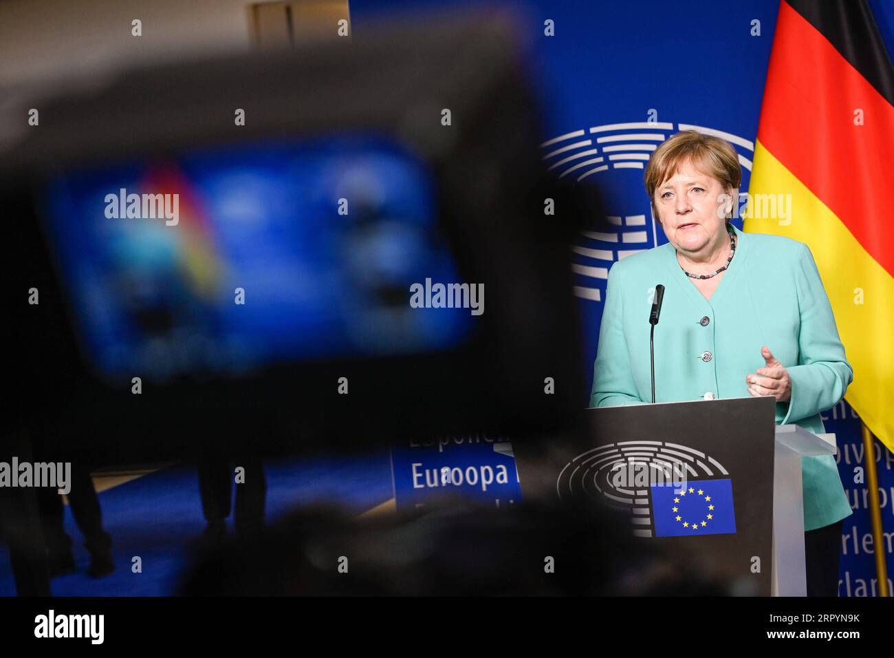 Reachigswiftly hi-res stock photography and images - Alamy