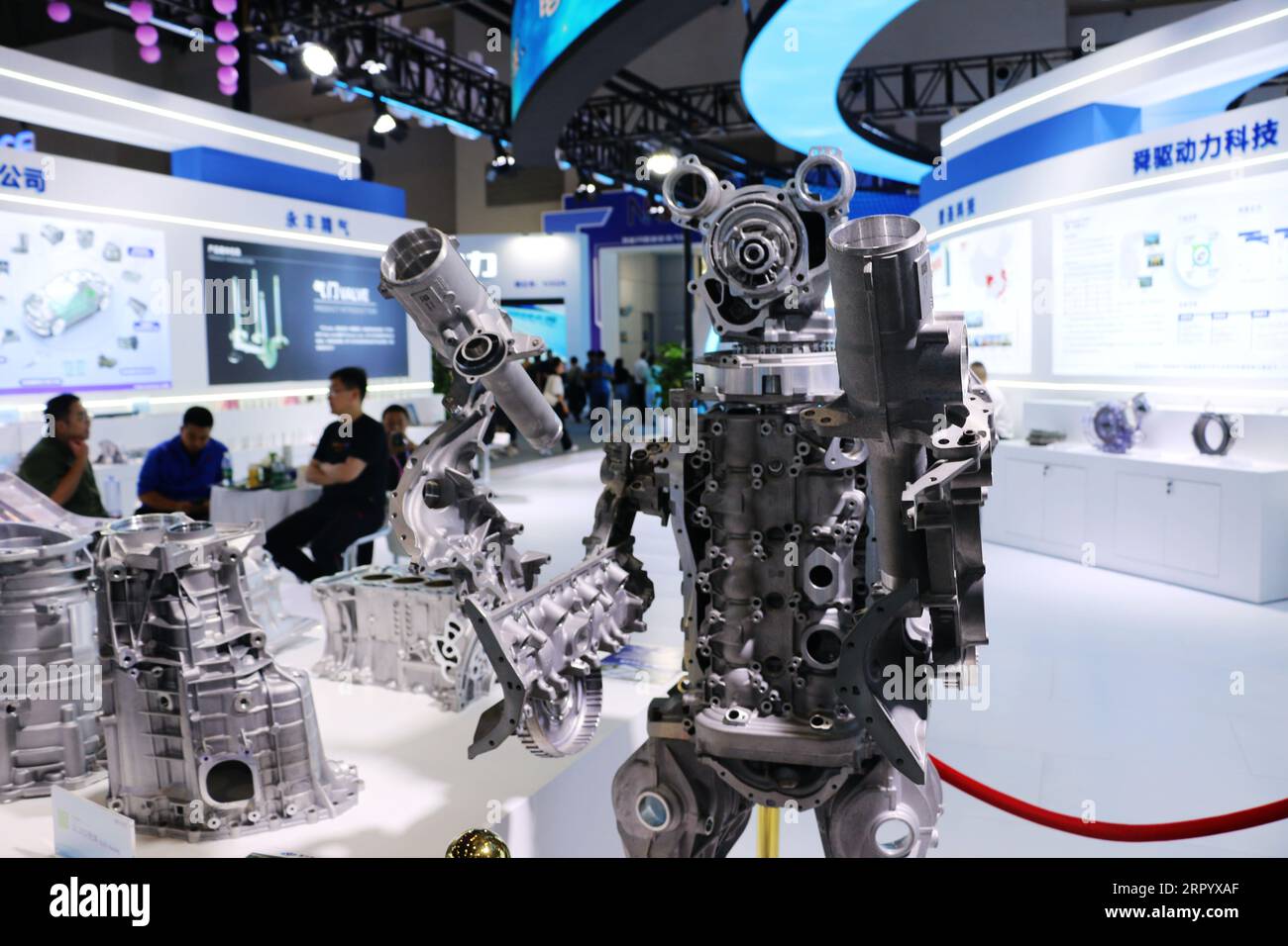 CHONGQING, CHINA - SEPTEMBER 5, 2023 - Machinery manufacturers shape ...