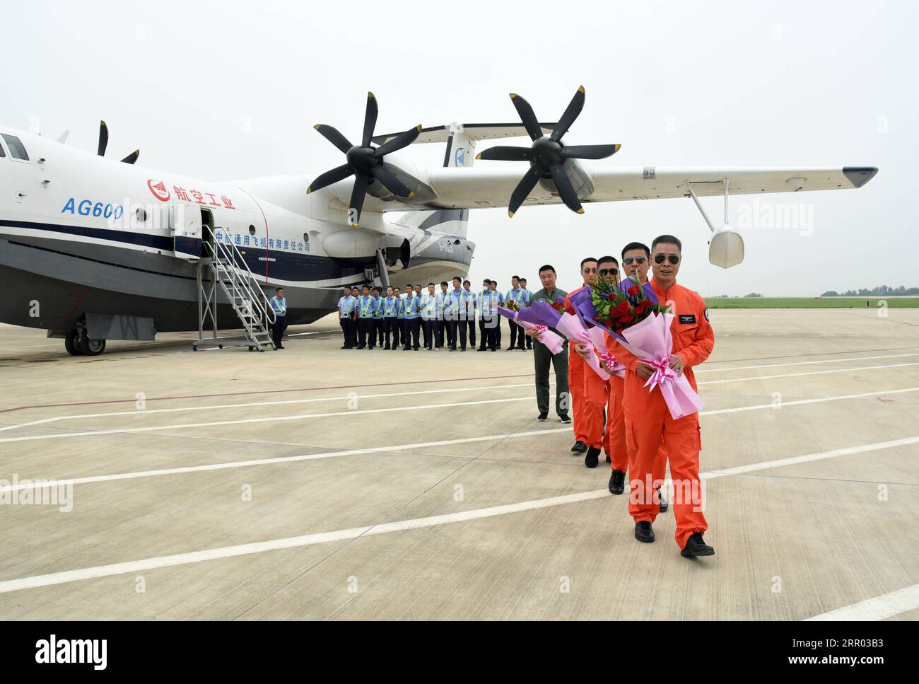 Crew disembark hi-res stock photography and images - Alamy