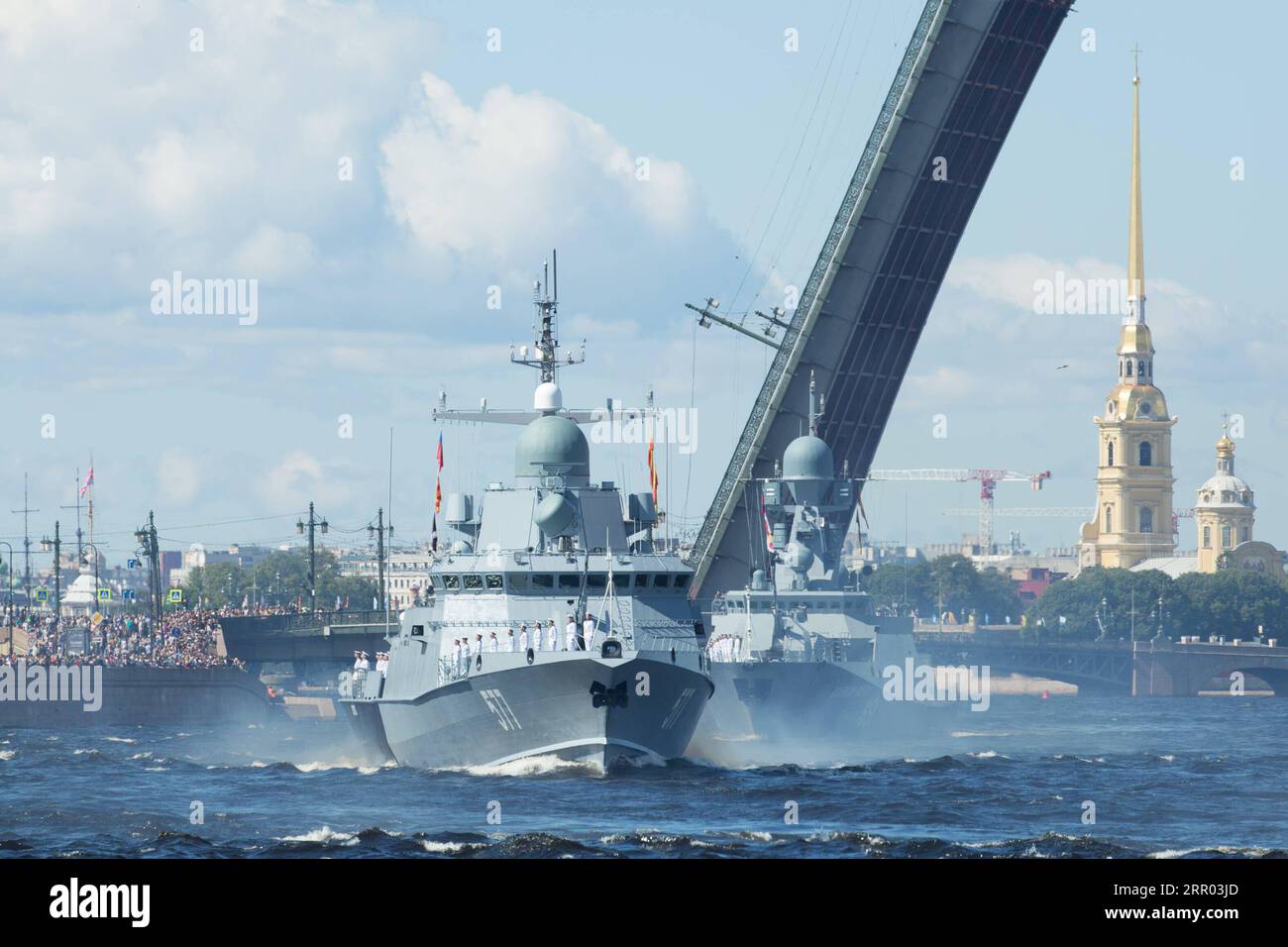 200726 -- MOSCOW, July 26, 2020 Xinhua -- Russian navy ships sail ...