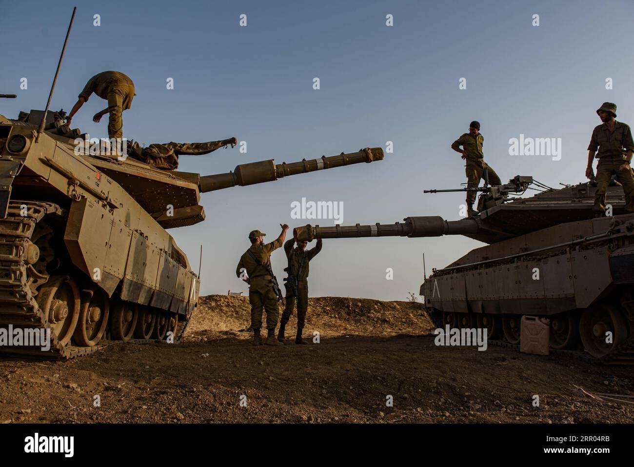 Border demarcation hi-res stock photography and images - Alamy