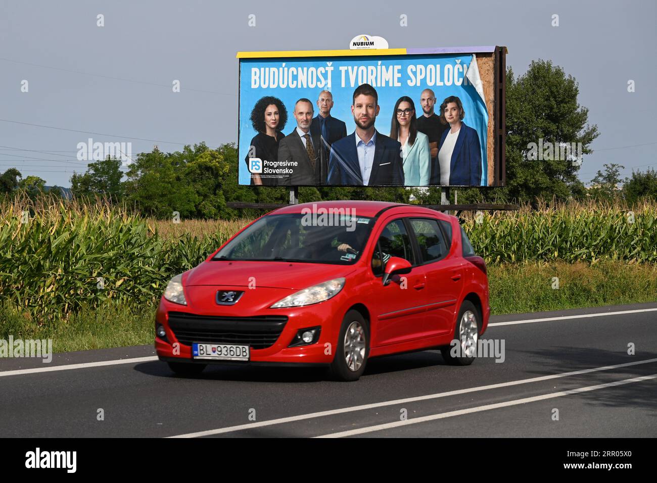 Progresivne slovensko party hi-res stock photography and images - Alamy