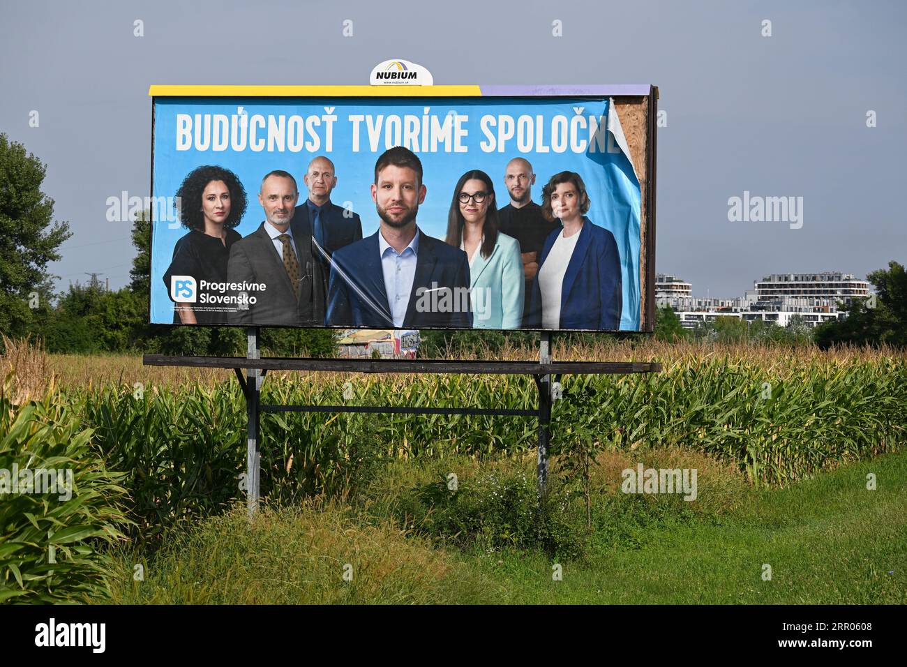 Progresivne hi-res stock photography and images - Alamy