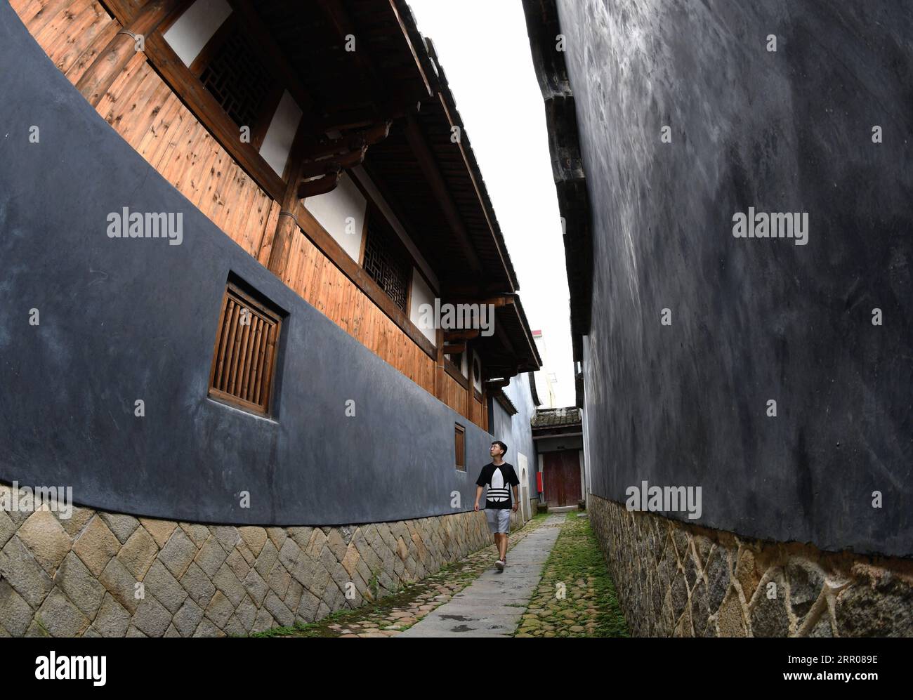 832 meters high hi-res stock photography and images - Alamy