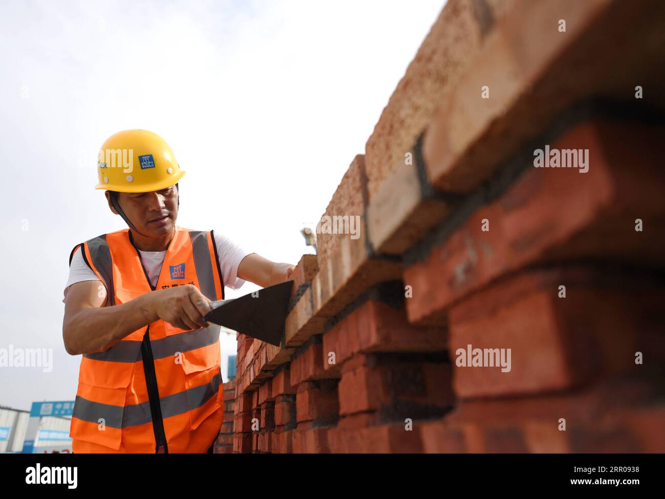 Bricklaying skill hi-res stock photography and images - Alamy
