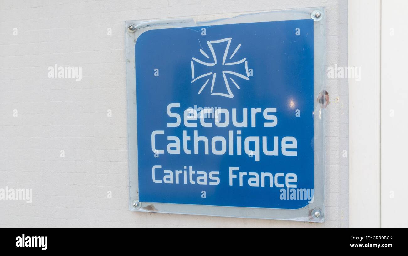 Bordeaux , France - 09 01 2023 : Secours catholique caritas france logo ...
