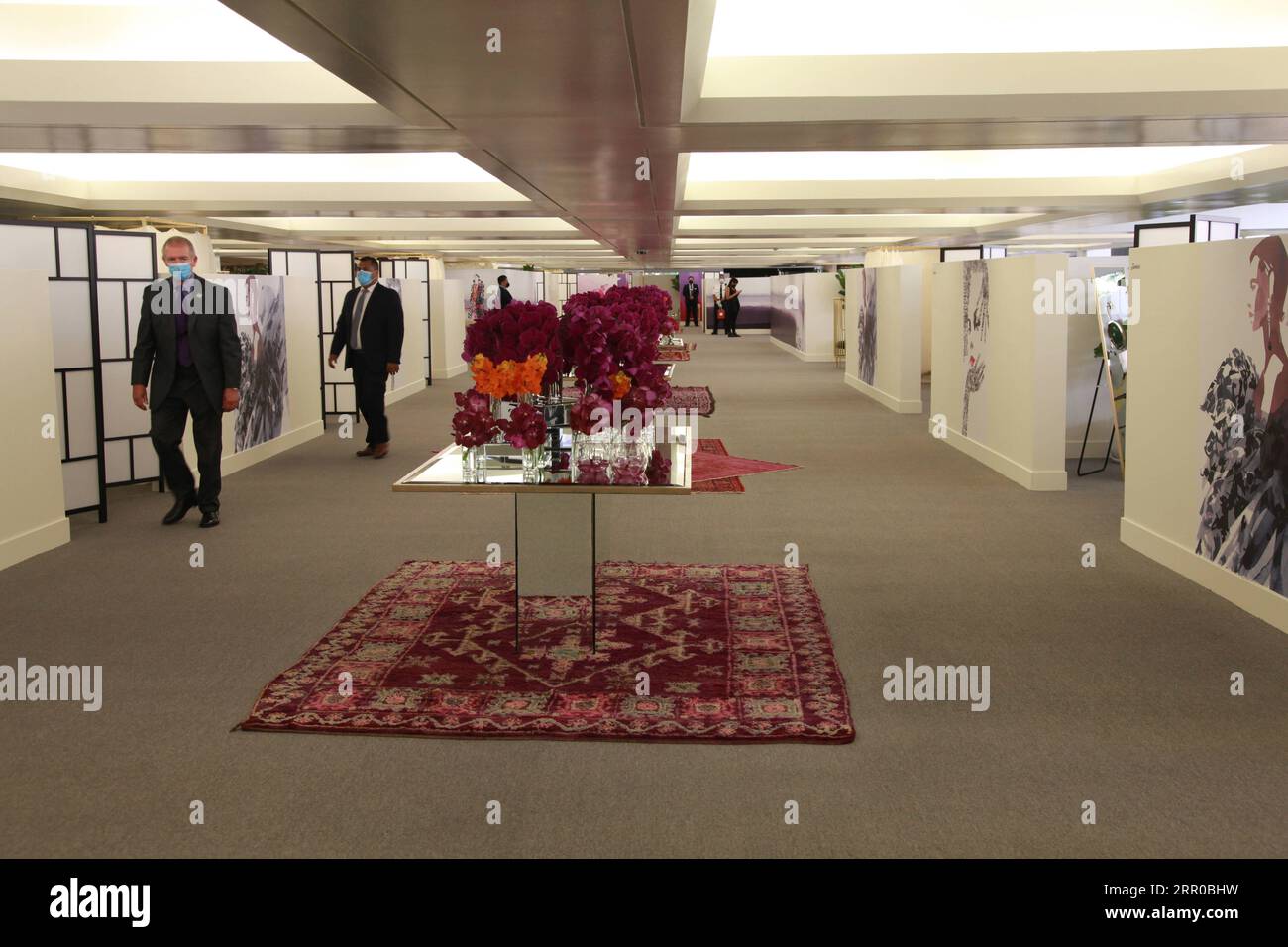 O suites hi-res stock photography and images - Alamy