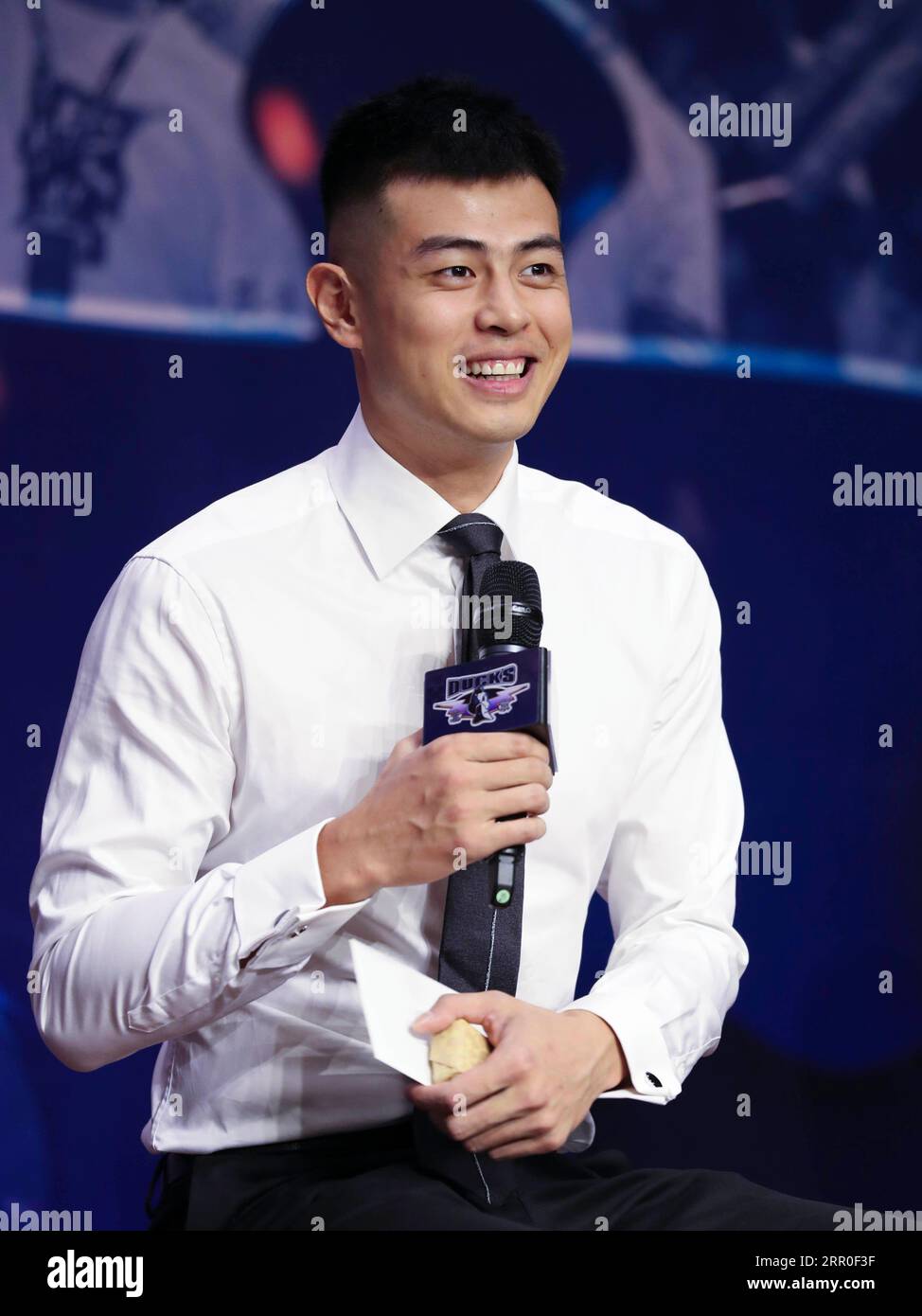 200812 -- BEIJING, Aug. 12, 2020 -- Beijing Ducks men s basketball team ...