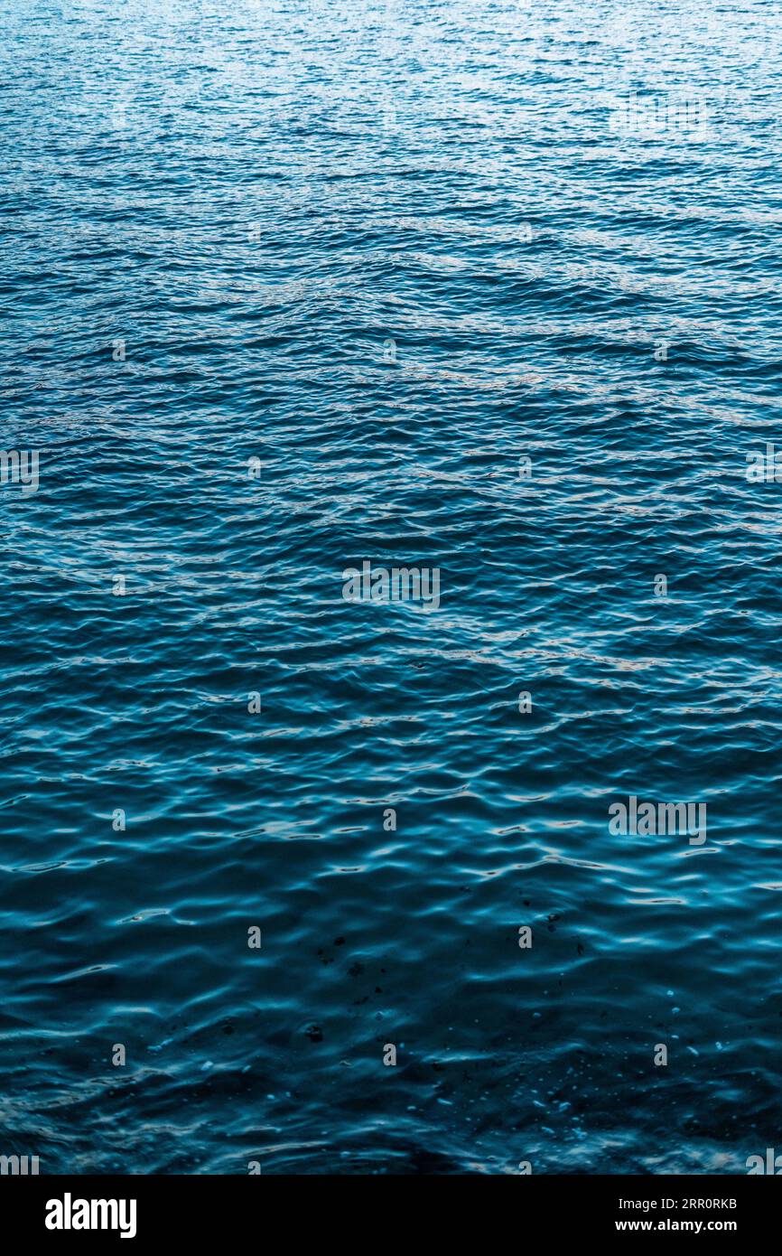A picture of the sea with calm waves Stock Photo - Alamy