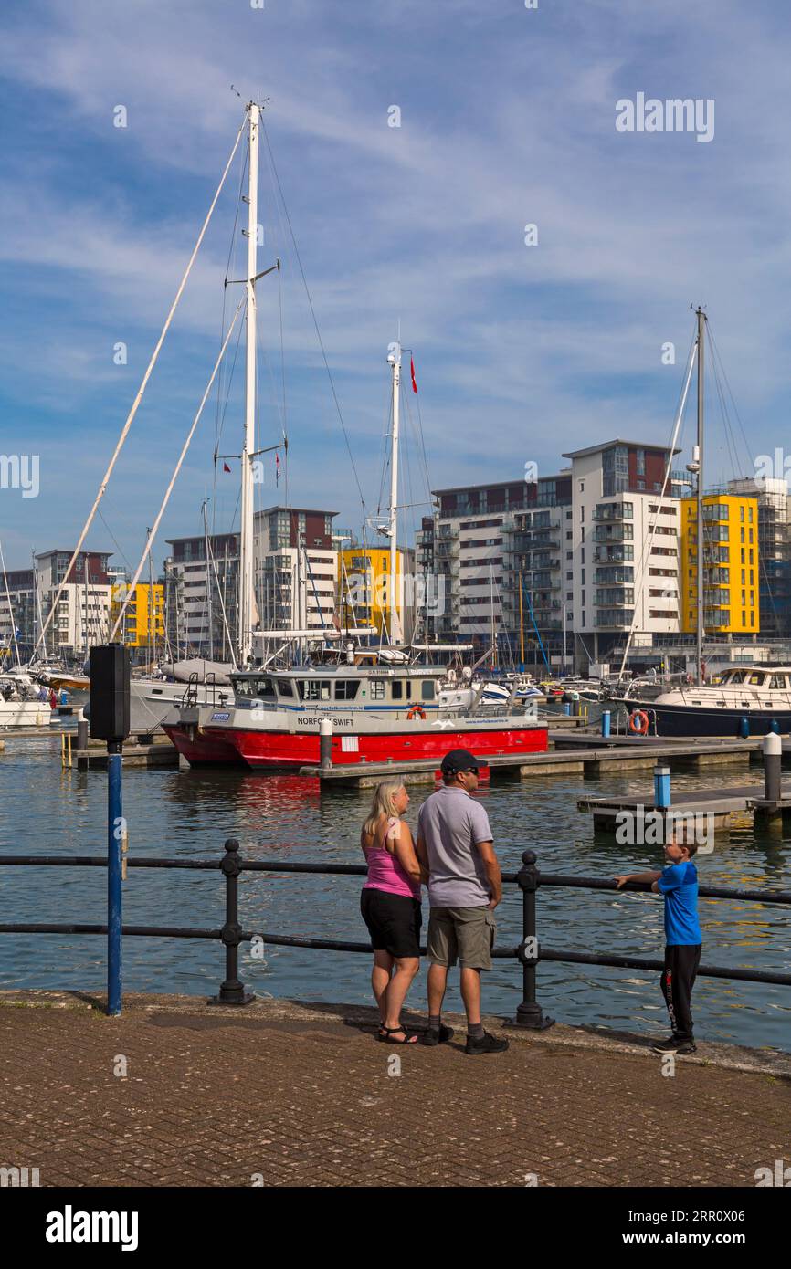 Luxury waterside apartments and boats at Sovereign Harbour, Eastbourne ...