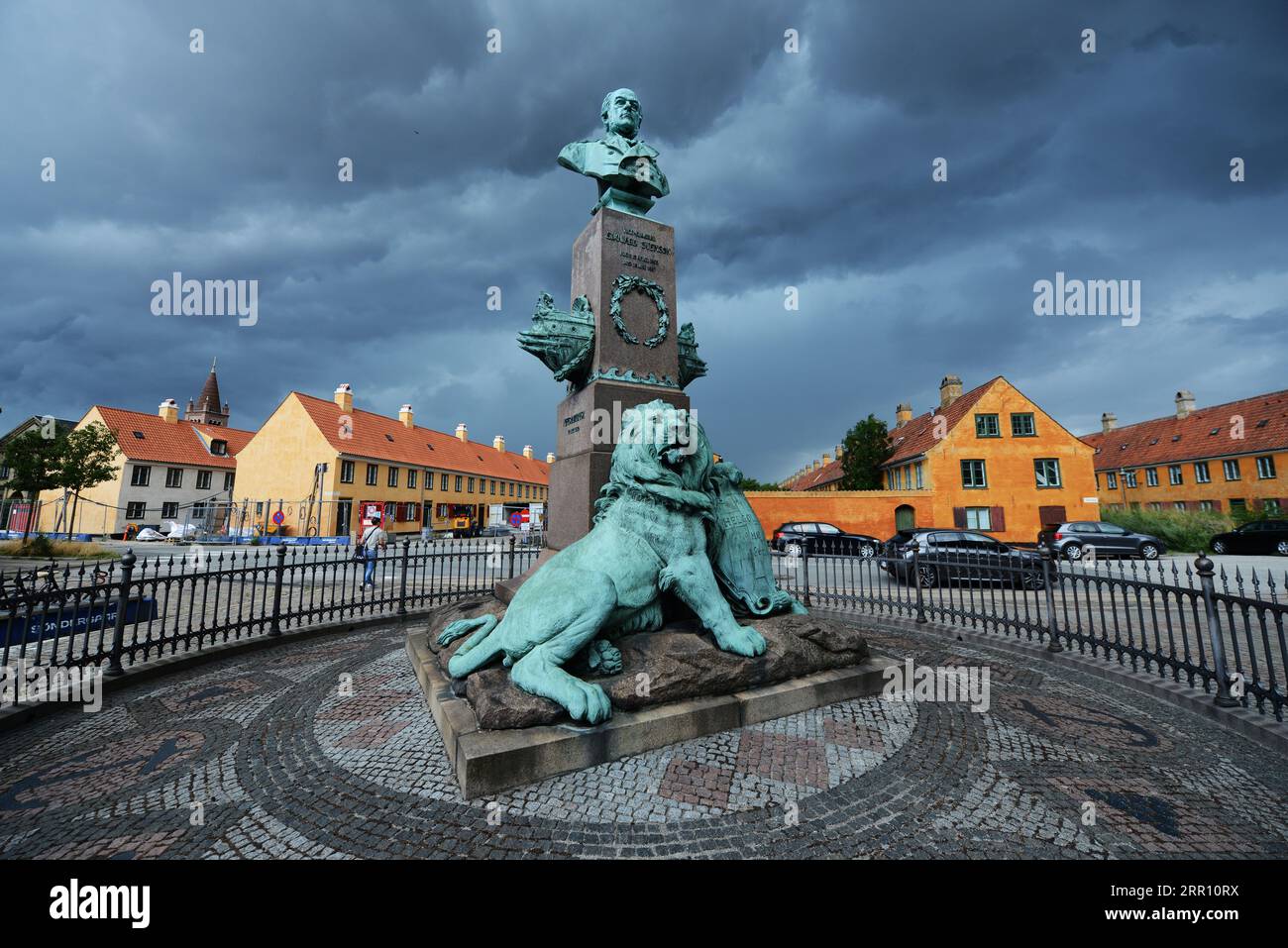 The Edouard Suenson Memorial at the Nyboder neighborhood in Copenhagen ...