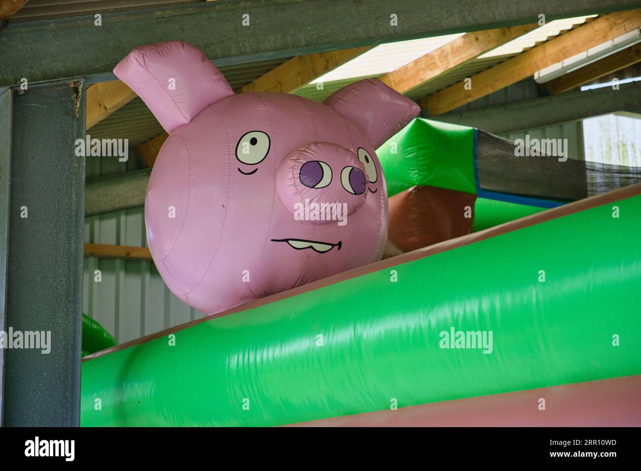 Inflatable pig hi-res stock photography and images - Alamy