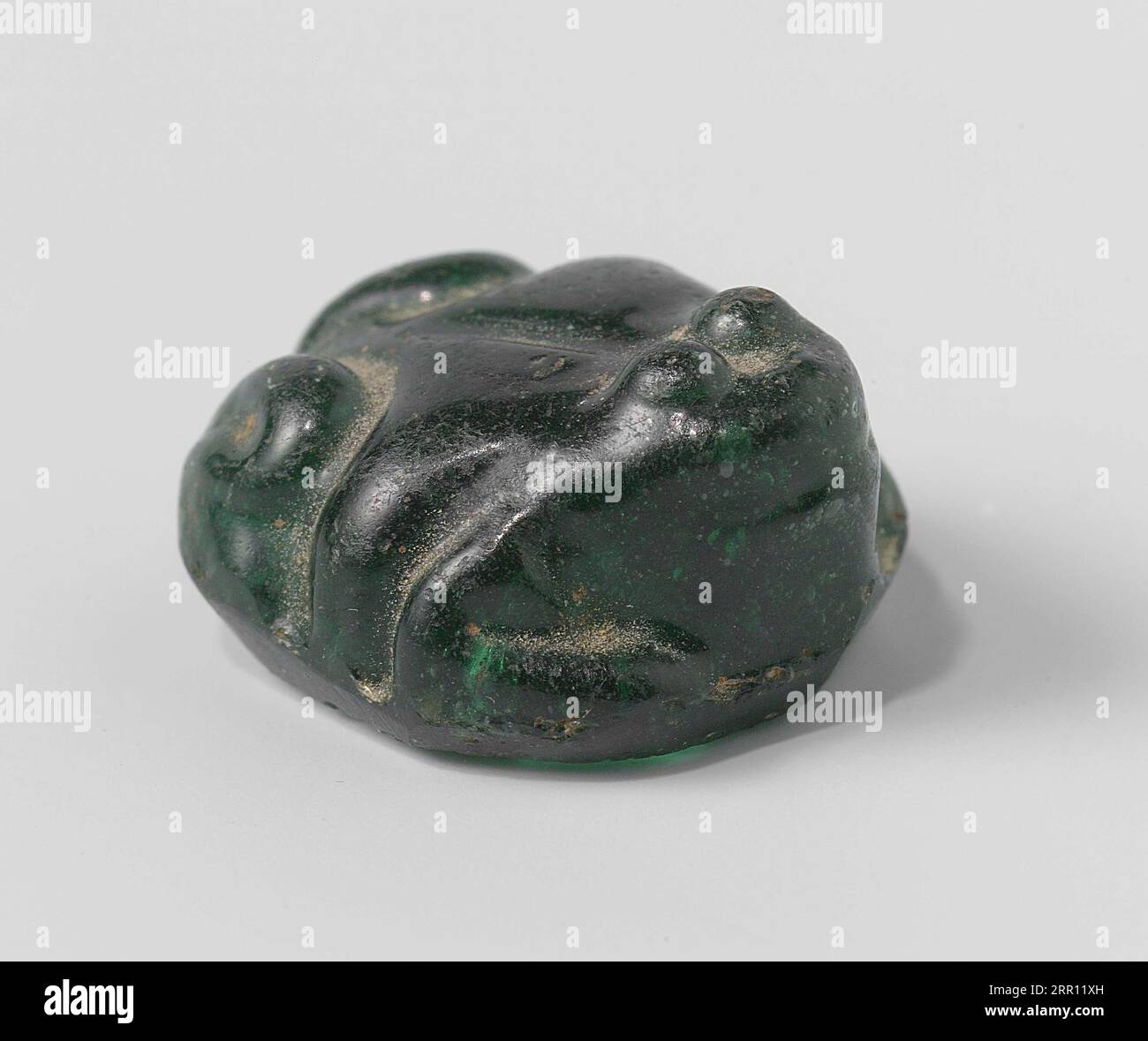 Indonesian art, 1300, 1400, craft, frog, glass, Asian Art Stock Photo ...