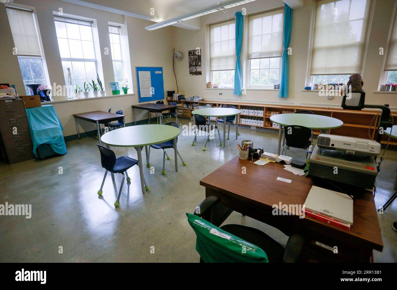 Health and safety guidelines hi-res stock photography and images - Alamy