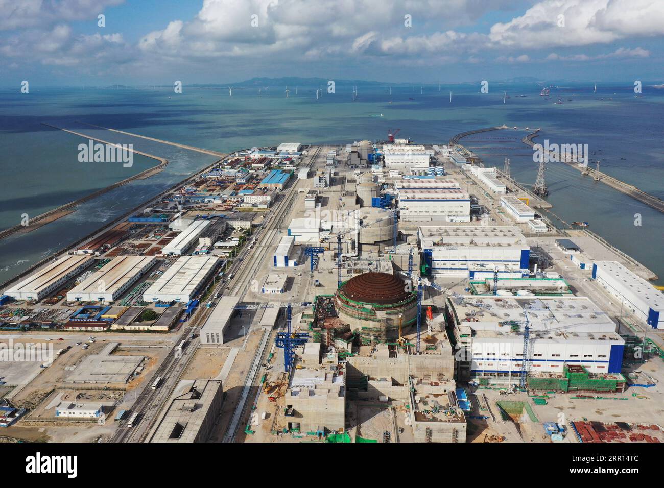 Closer view of nuclear reactor hi-res stock photography and images - Alamy